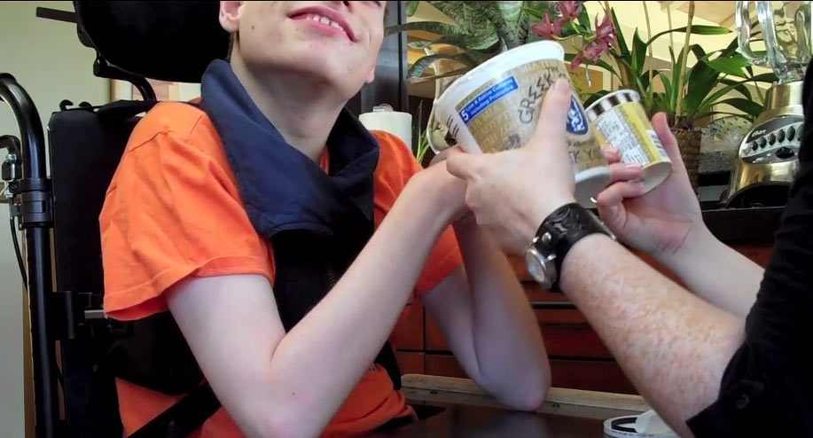 From HOH to HUH: Physically Supporting AAC Learners : PrAACtical AAC